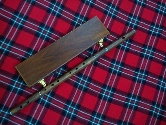Irish Rosewood Professional Flute – Scottish Kilt