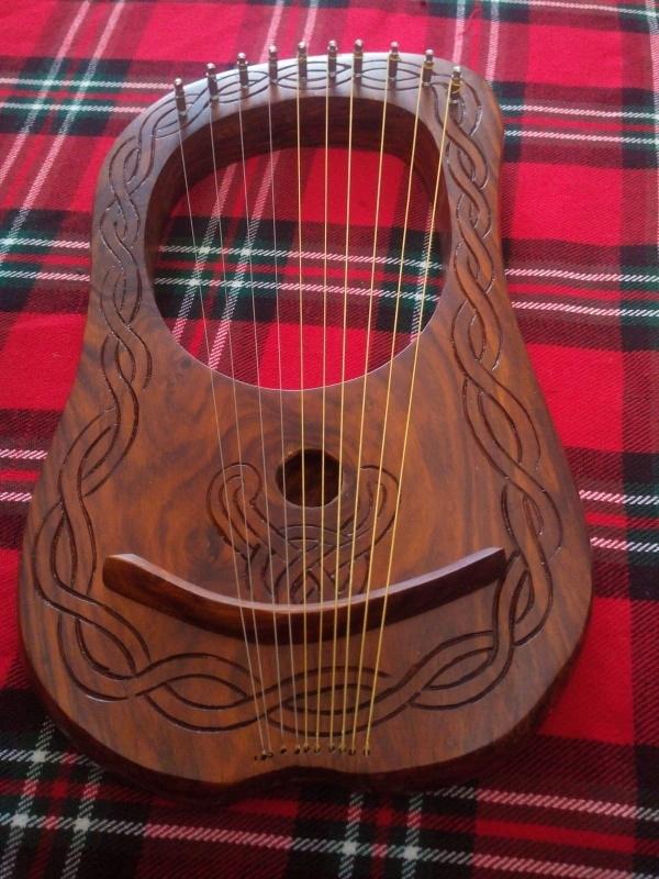 New Lyra Harp Rosewood With Metal String – Scottish Kilt